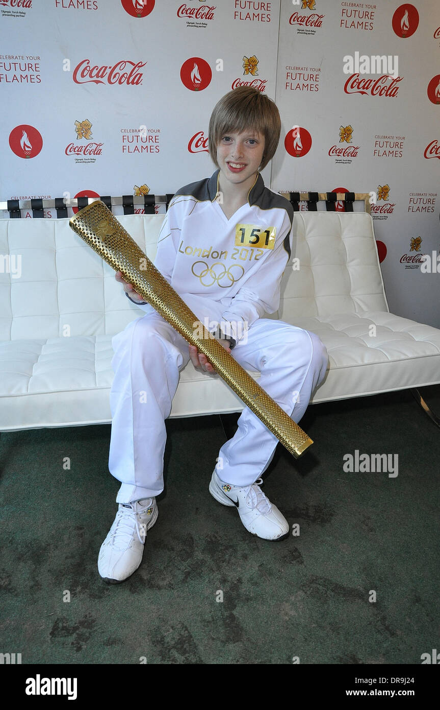 Aaron bell hi-res stock photography and images - Alamy