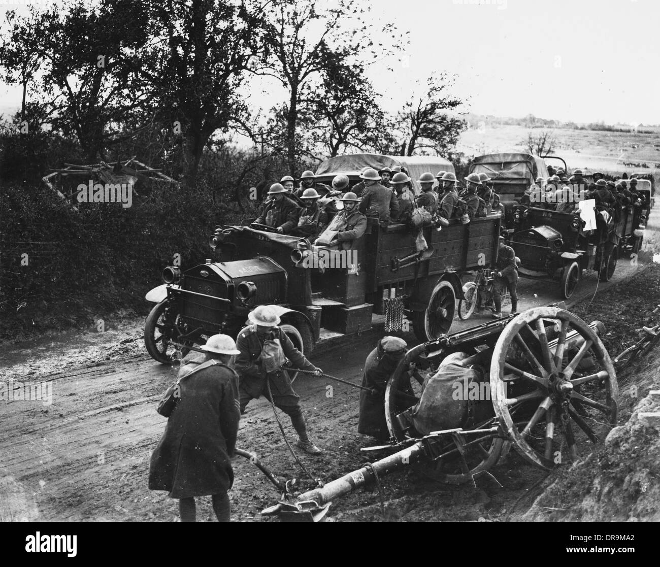 Ww1 lorry hi-res stock photography and images - Alamy