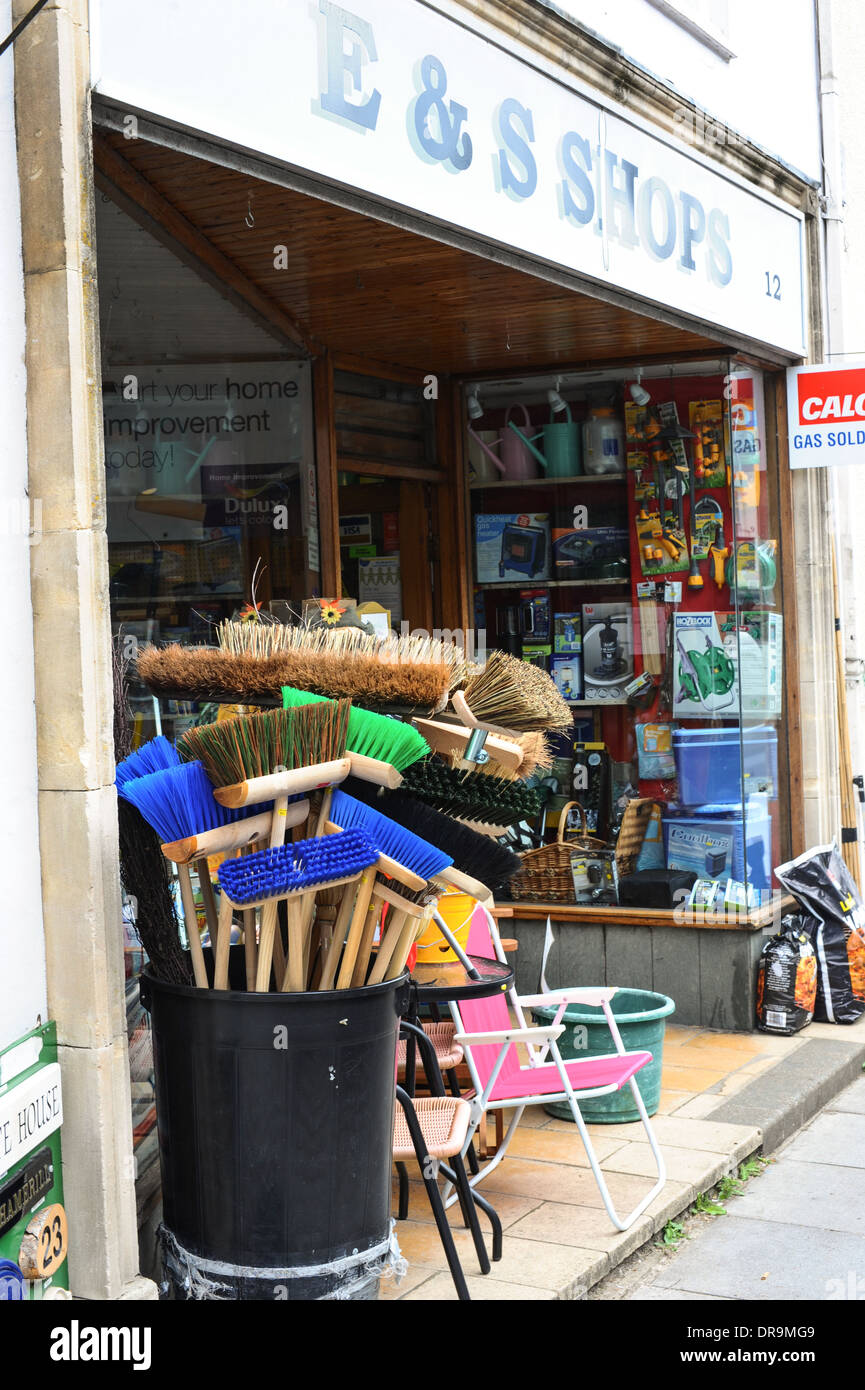 E store hi-res stock photography and images - Alamy