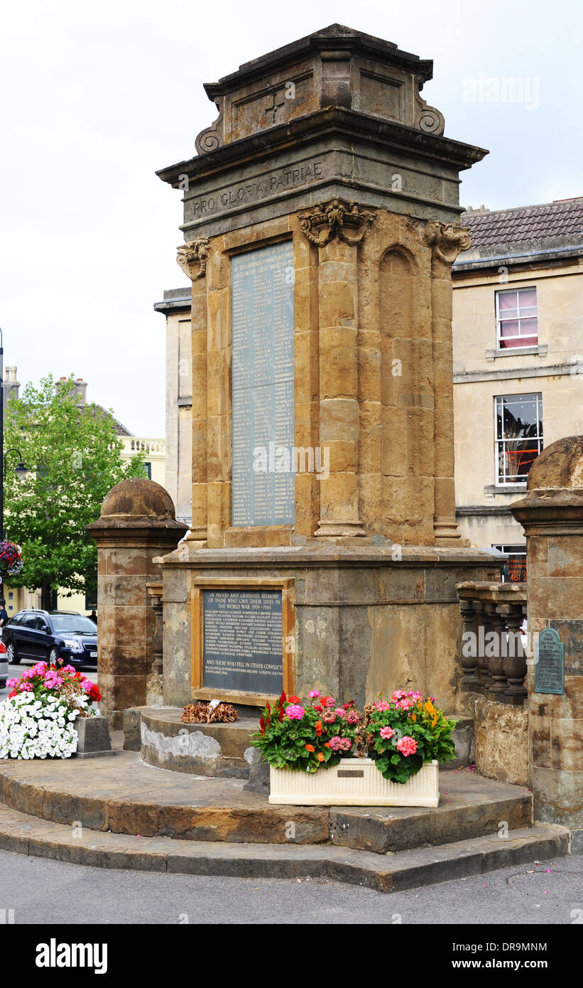 Town centre of chippenham hi-res stock photography and images - Alamy
