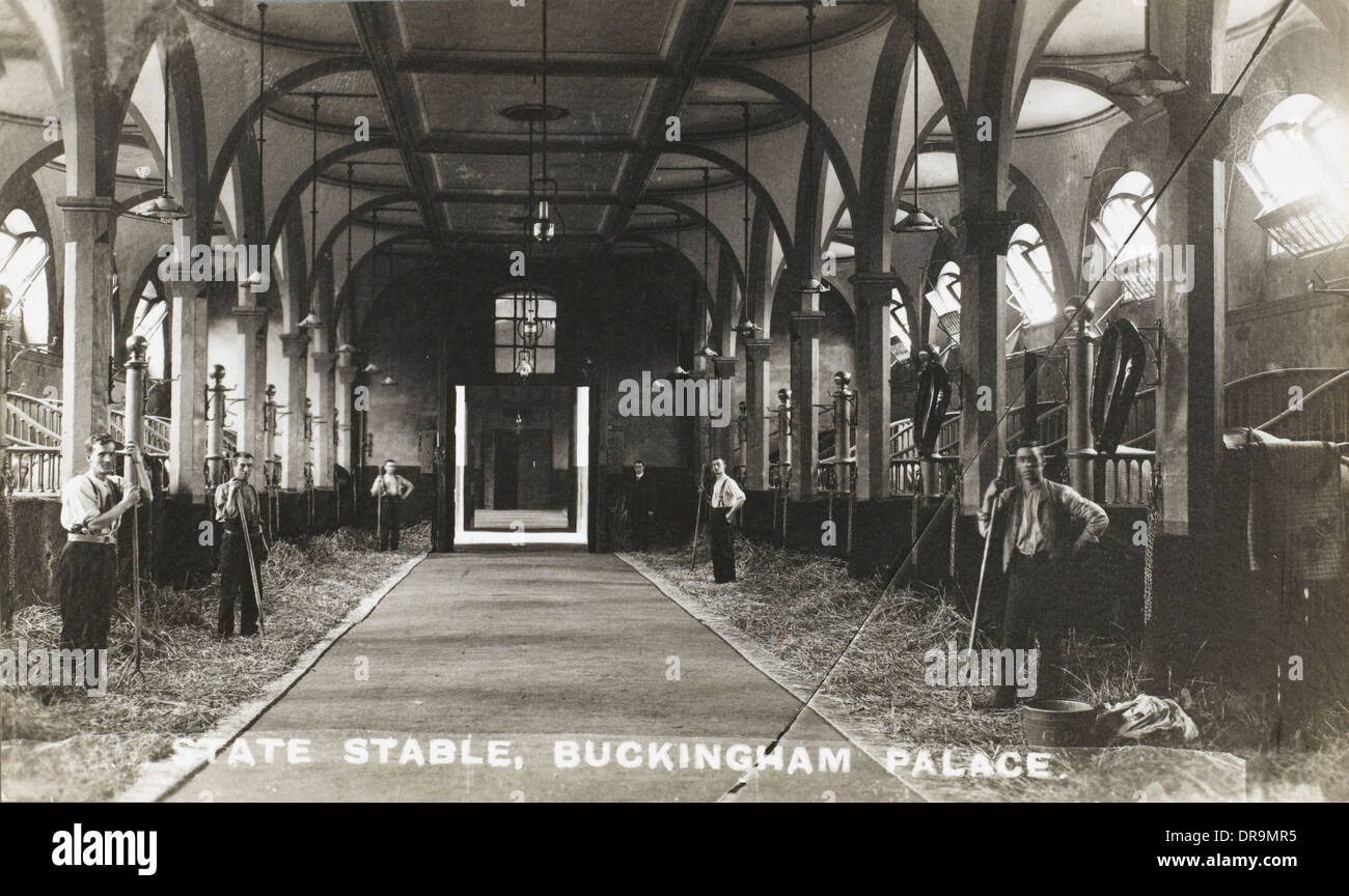 Palace stables hi-res stock photography and images - Alamy