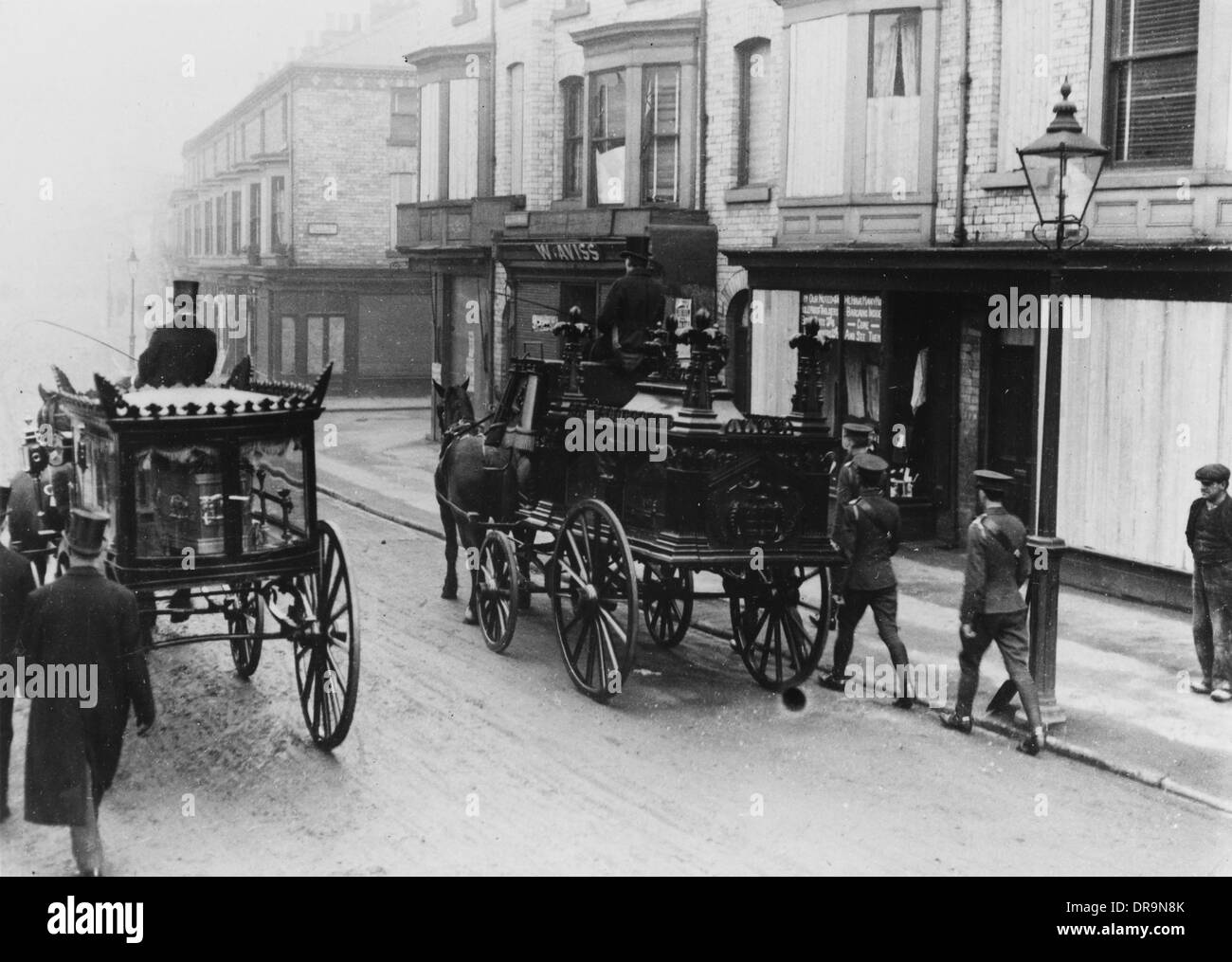 Funeral hearse england hi-res stock photography and images - Alamy