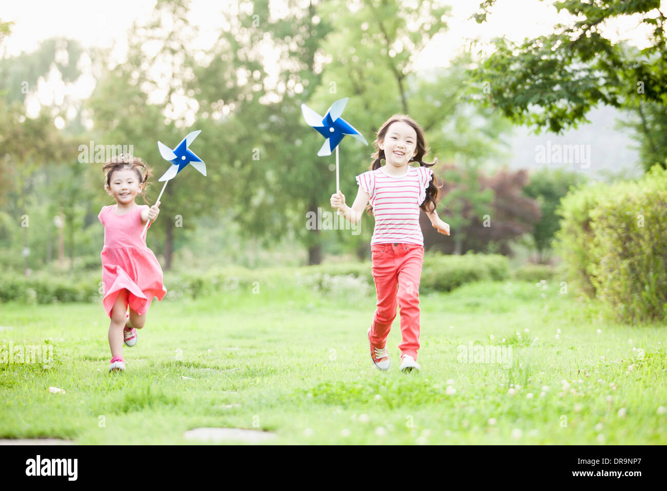 Wind children hi-res stock photography and images - Alamy
