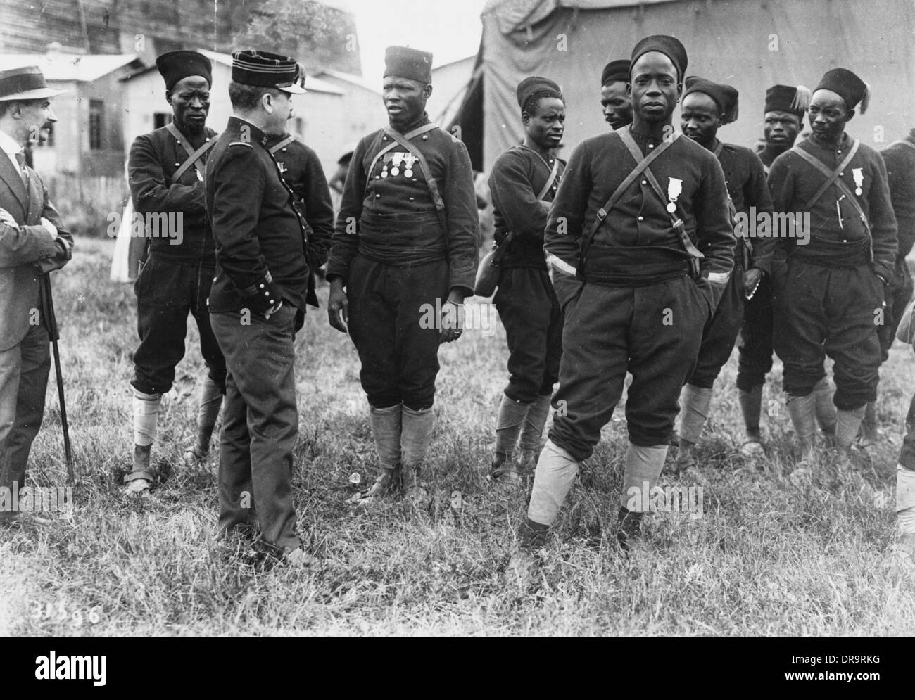 World war french colonial soldiers hi-res stock photography and images ...