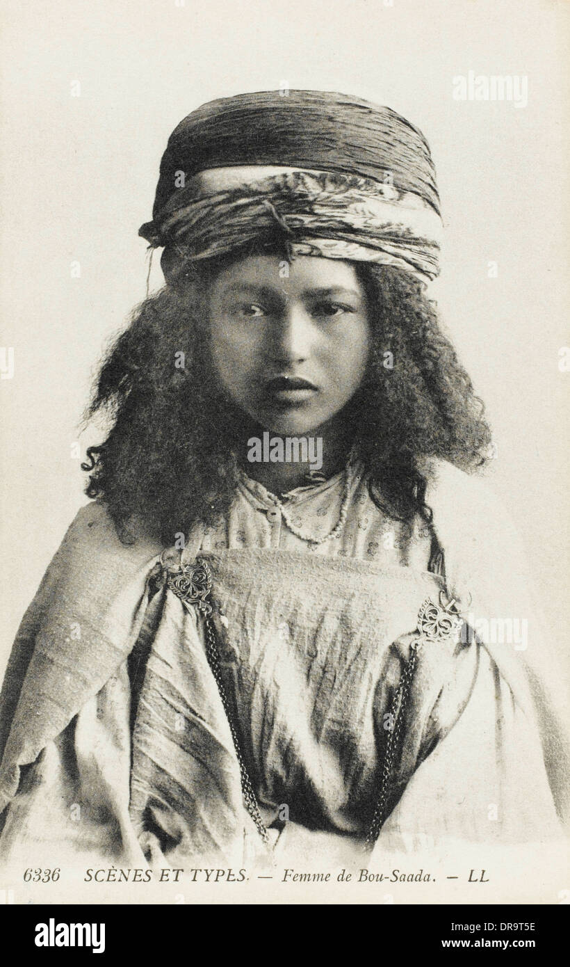 Pretty Algerian Nomadic Girl Stock Photo - Alamy