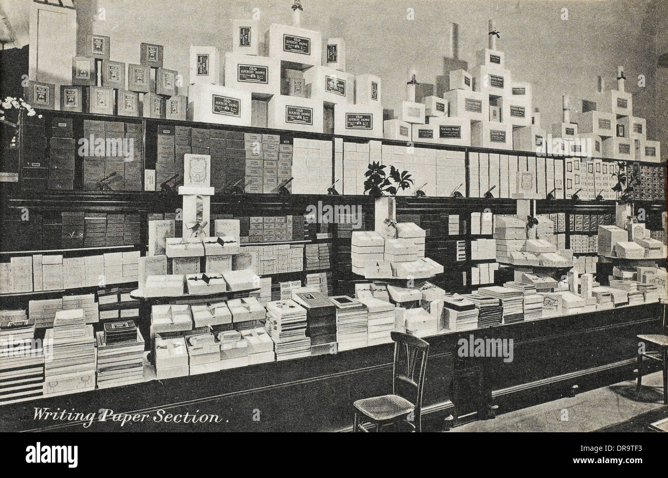 Section paper hi-res stock photography and images - Alamy