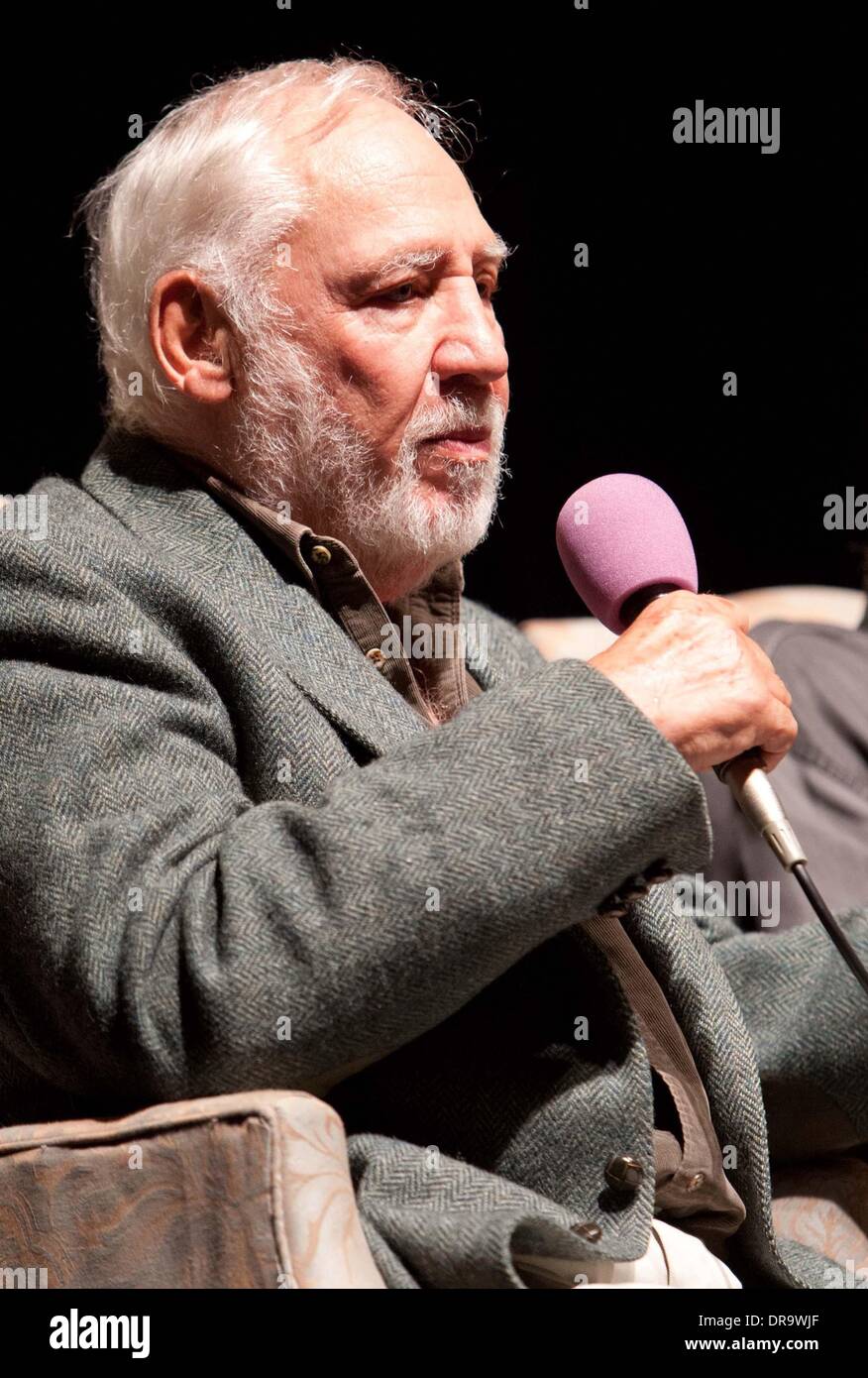 Director Robert M. Young Edward James Olmos and director Robert M ...