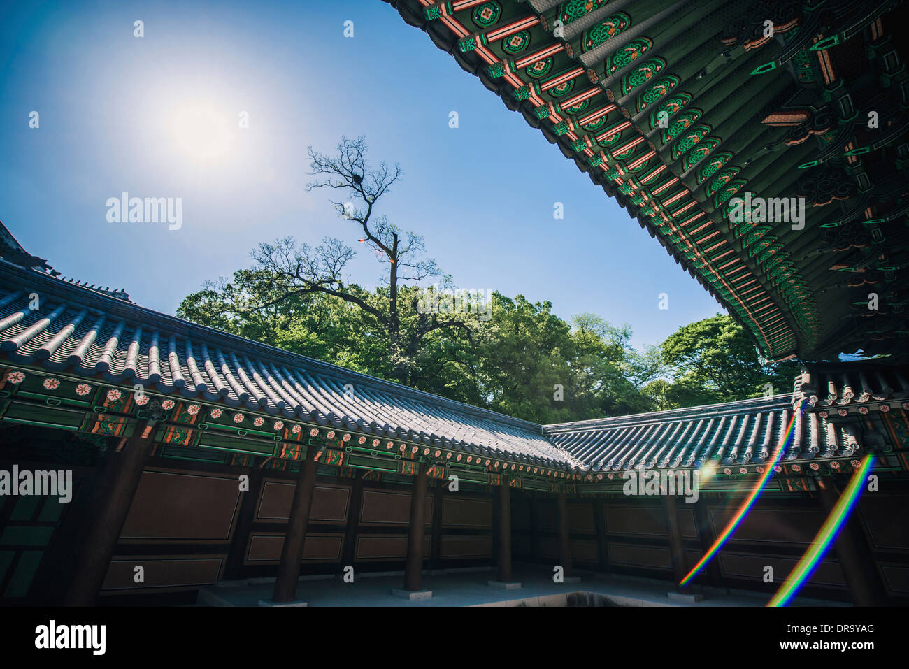 a traditional Korean building Stock Photo - Alamy