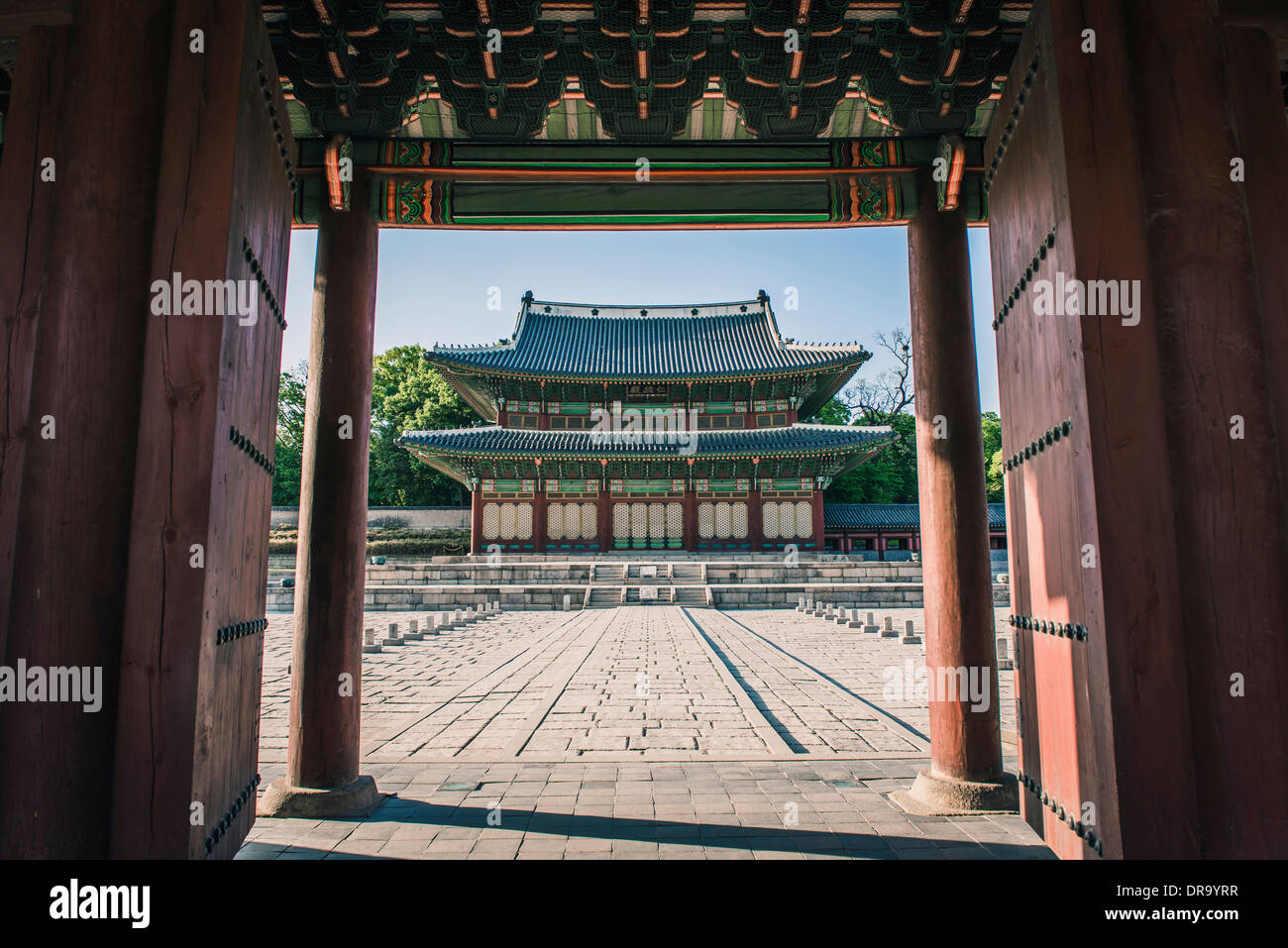 a traditional Korean building Stock Photo - Alamy