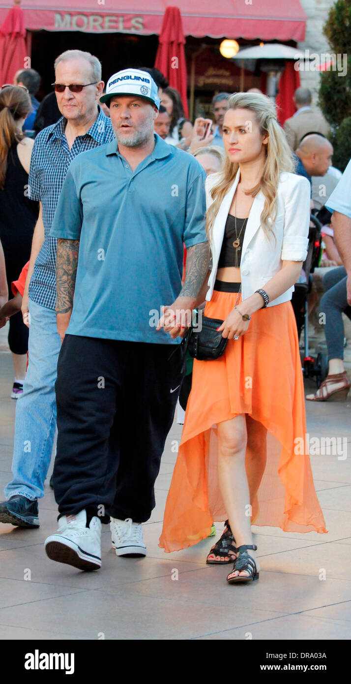 Fred Durst and his girlfriend shopping at The Grove in Hollywood Los ...