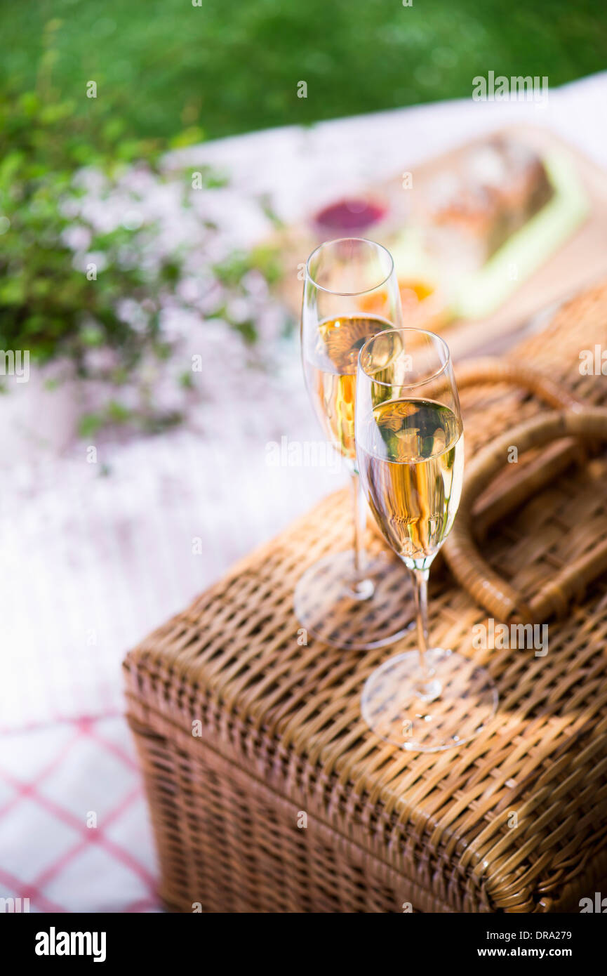 Spread out on the beach hi-res stock photography and images - Alamy