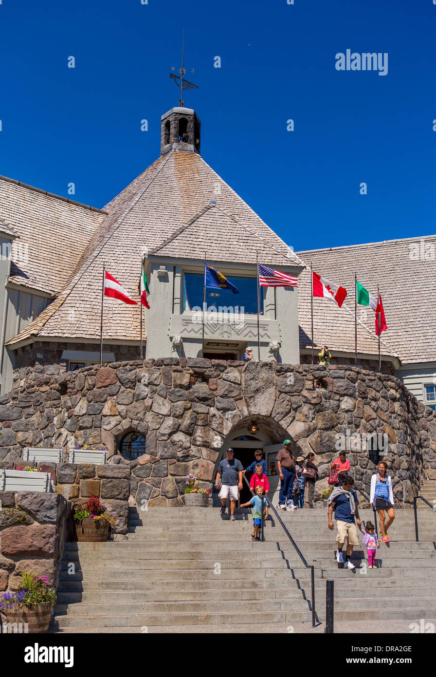 TIMBERLINE LODGE, OREGON, USA - Visitors at entrance to Timberline ...