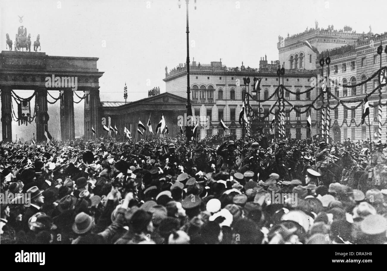 German crowd Black and White Stock Photos & Images - Alamy