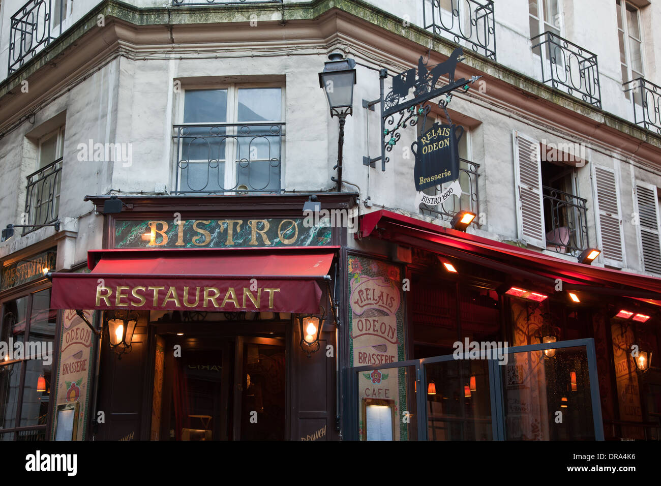 Parisian Bistro High Resolution Stock Photography and Images - Alamy