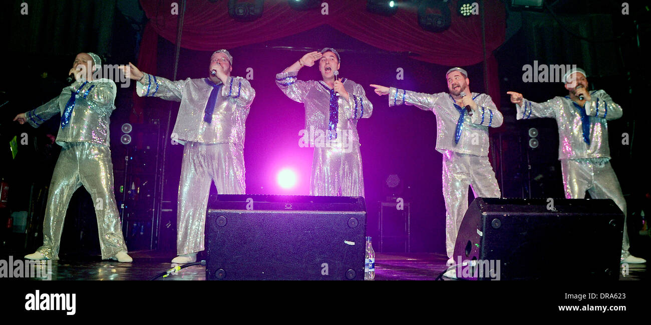 David Walliams performing with Show Bears at G-A-Y nightclub London ...