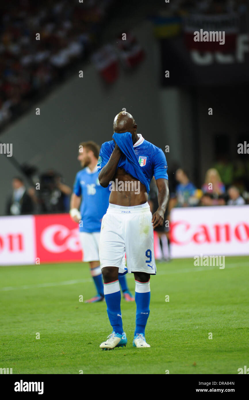 Mario balotelli uefa euro 212 final hi-res stock photography and images ...