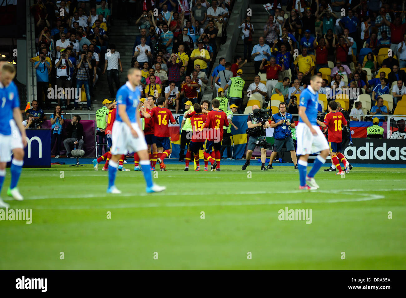 David silva spain hi-res stock photography and images - Alamy