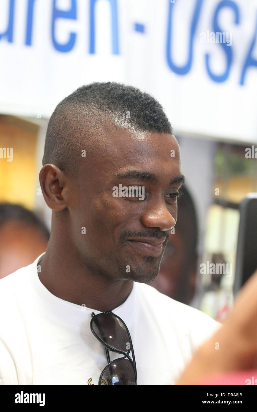 Solomon Kalou Professional football players from the English Premier ...