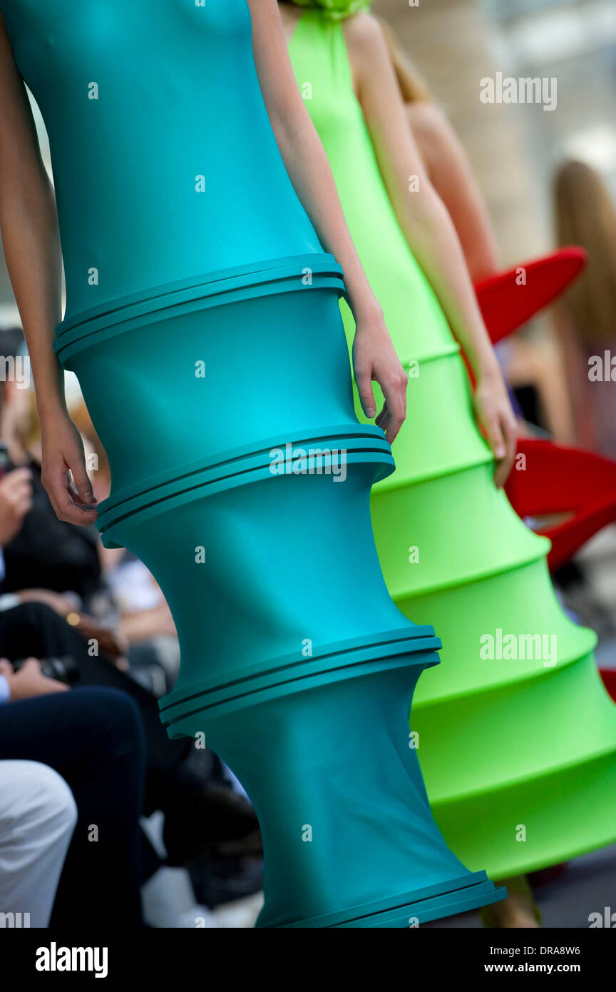 Model Paris Fashion Week Spring/Summer 2013 - Pierre Cardin - Runway ...