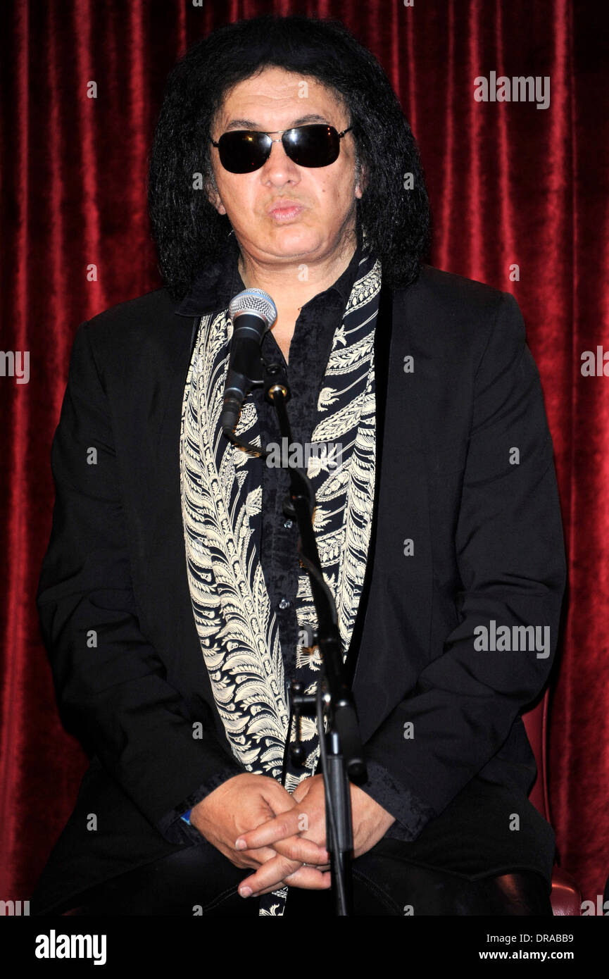 Gene Simmons Members of U.S. rock band 'KISS' attend a press conference ...