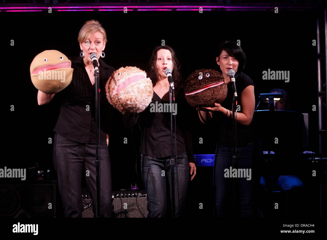 Jane Blass, Stephanie Fittro and Jennifer Wren A Special Preview of the ...