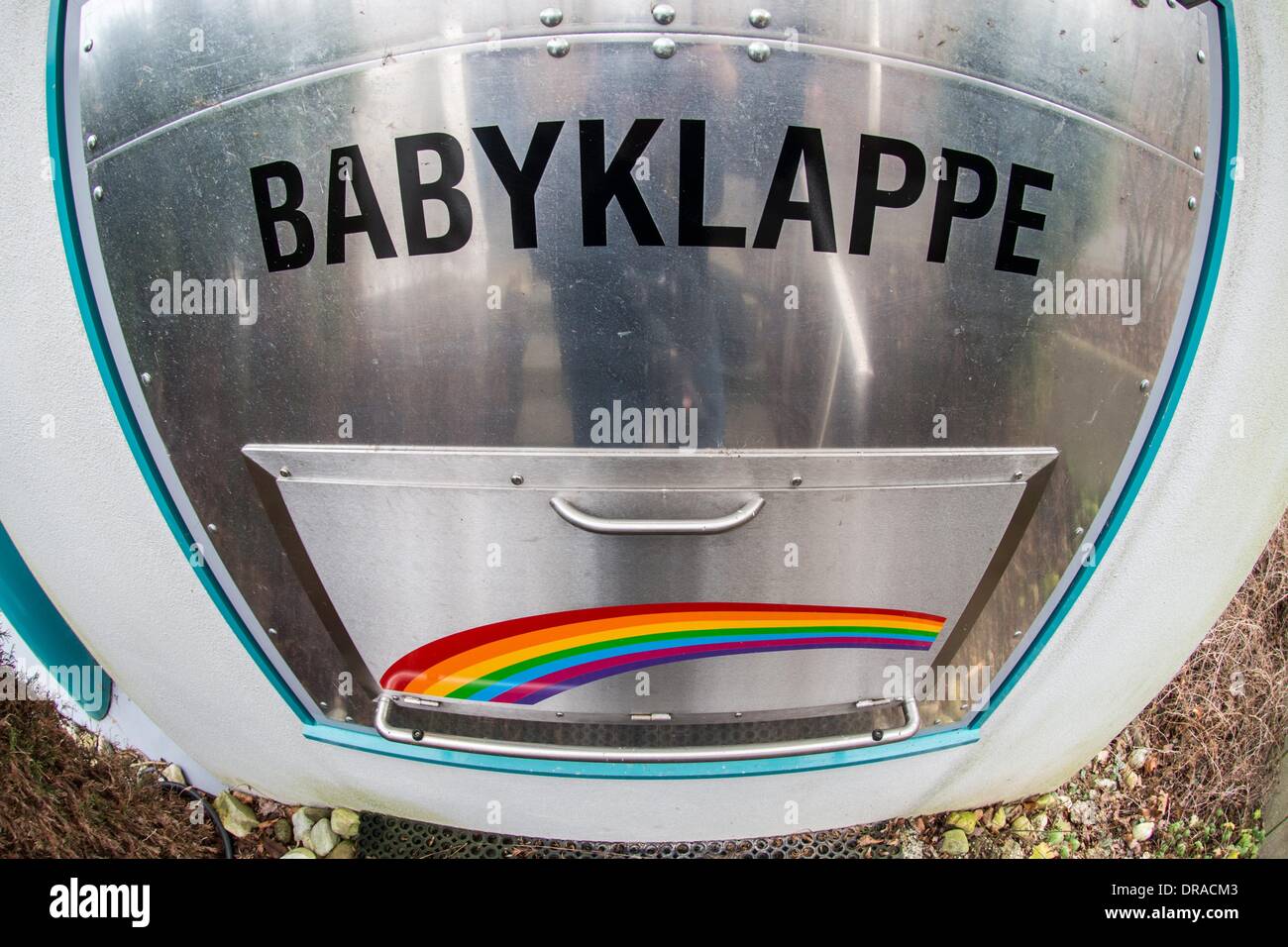 Baby hatches hi-res stock photography and images - Alamy