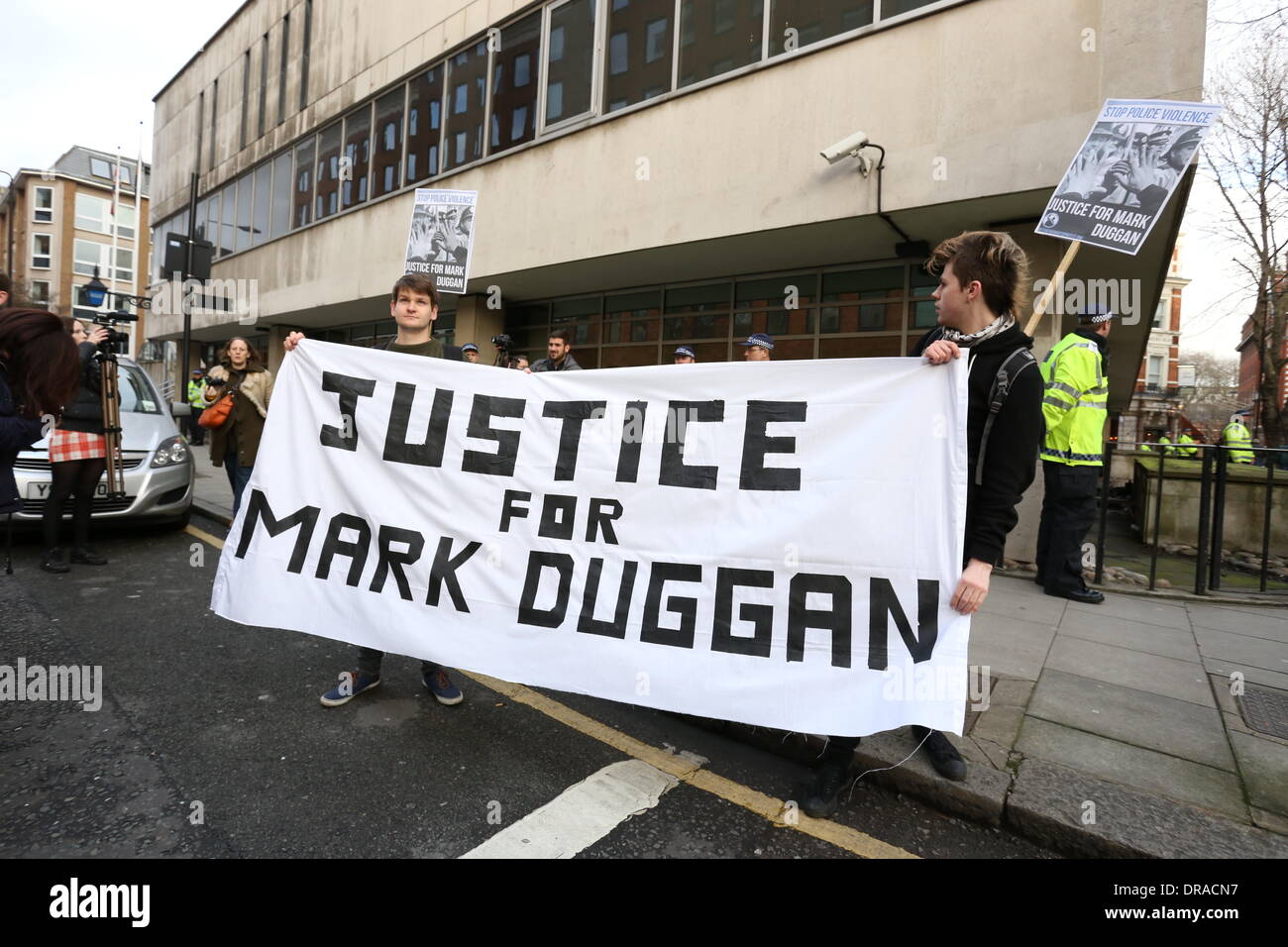 Mark duggan justice campaign hi-res stock photography and images - Alamy