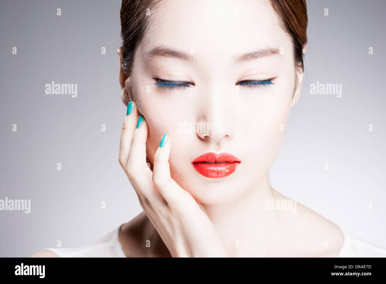 Red lips hi-res stock photography and images - Alamy