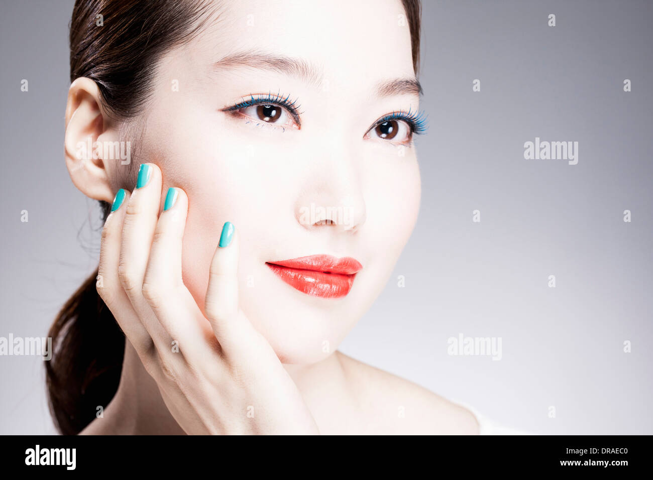 Woman with red lips hi-res stock photography and images - Alamy