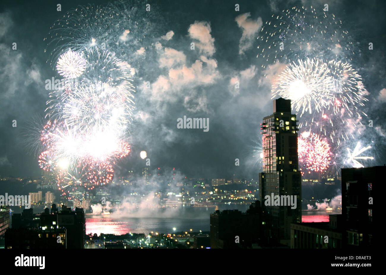 The Macy's Fourth of July Fireworks Display on the Hudson River for ...