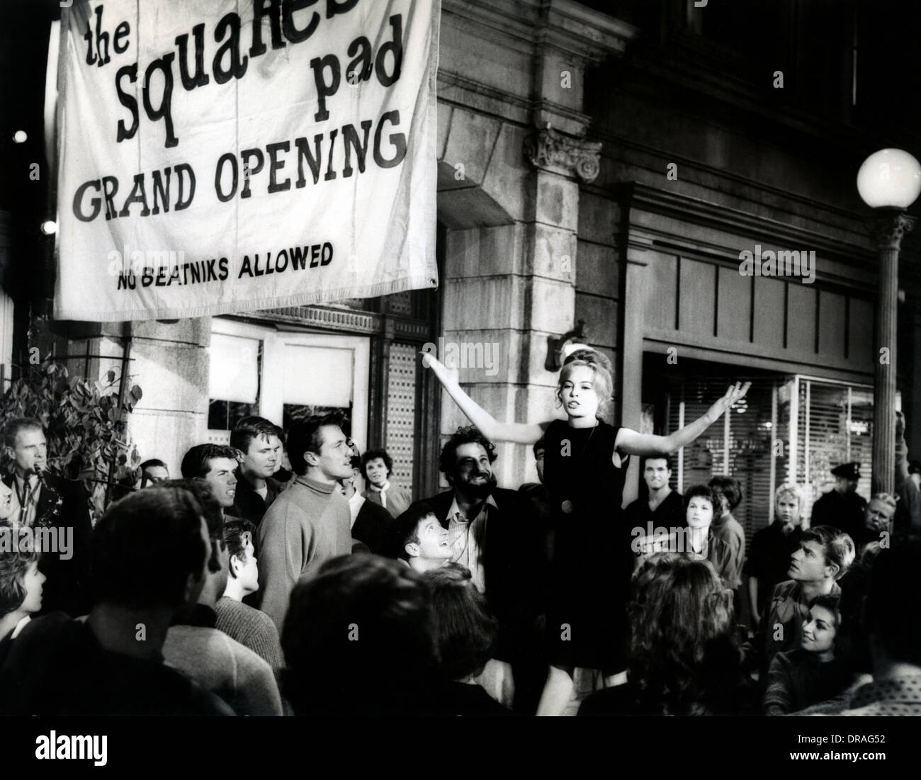 THE SUBTERRANEANS (1960) LESLIE CARON, GEORGE PEPPARD, RANALD ...