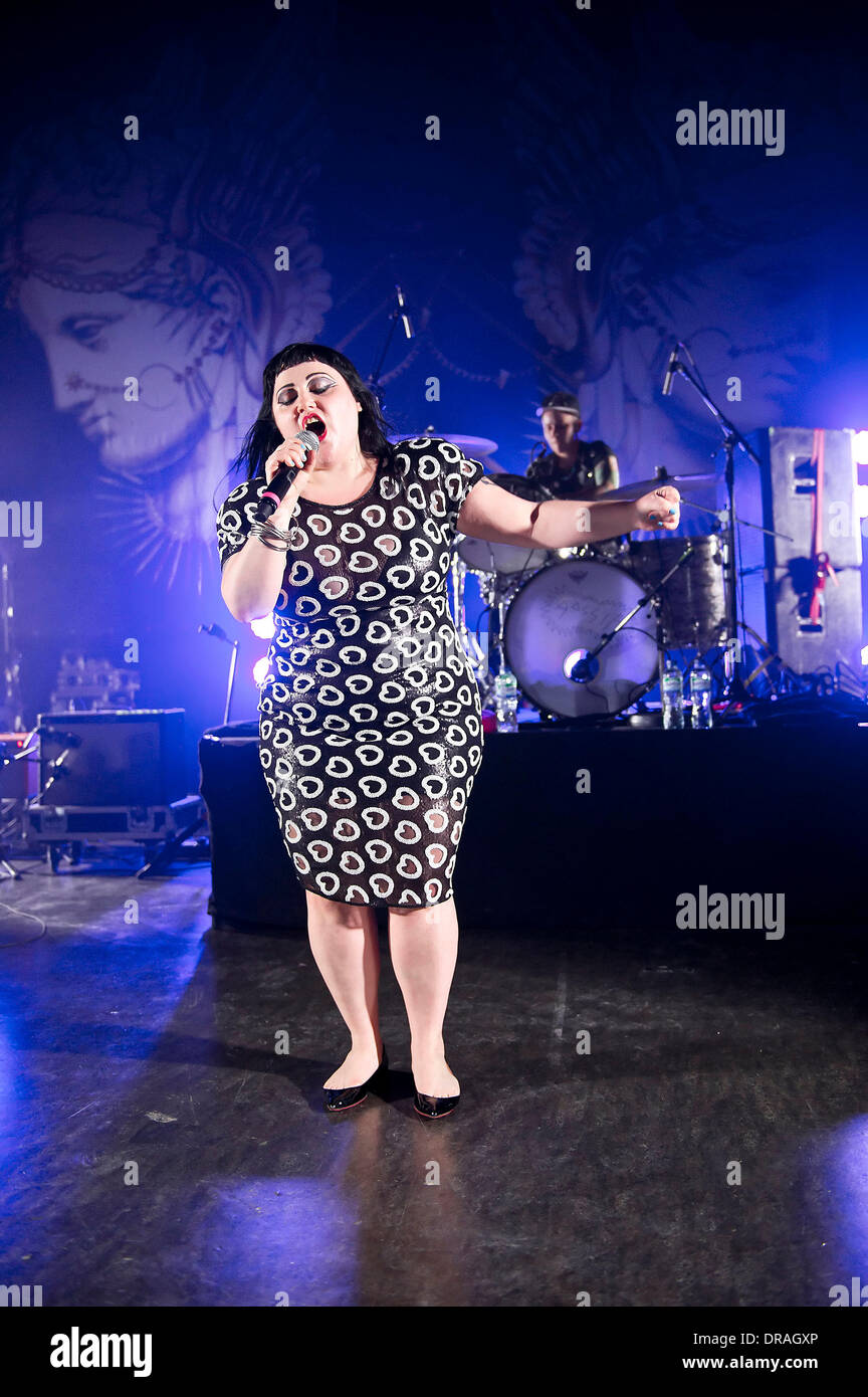 Beth Ditto Of Gossip Stock Photos & Beth Ditto Of Gossip Stock Images ...