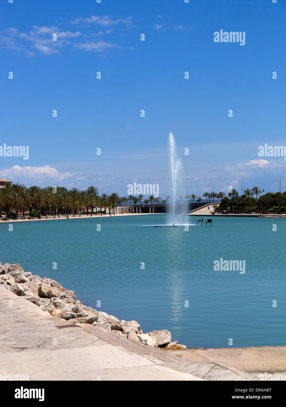 Parc de la Mar park, lake and fountain to the front of the Cathedral ...