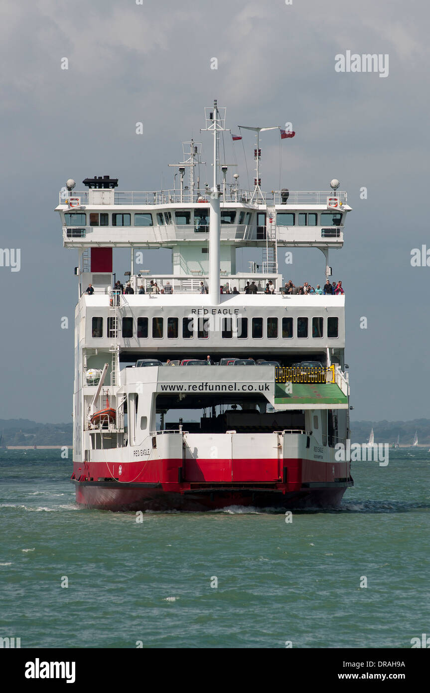 Red funnel ferry hi-res stock photography and images - Alamy