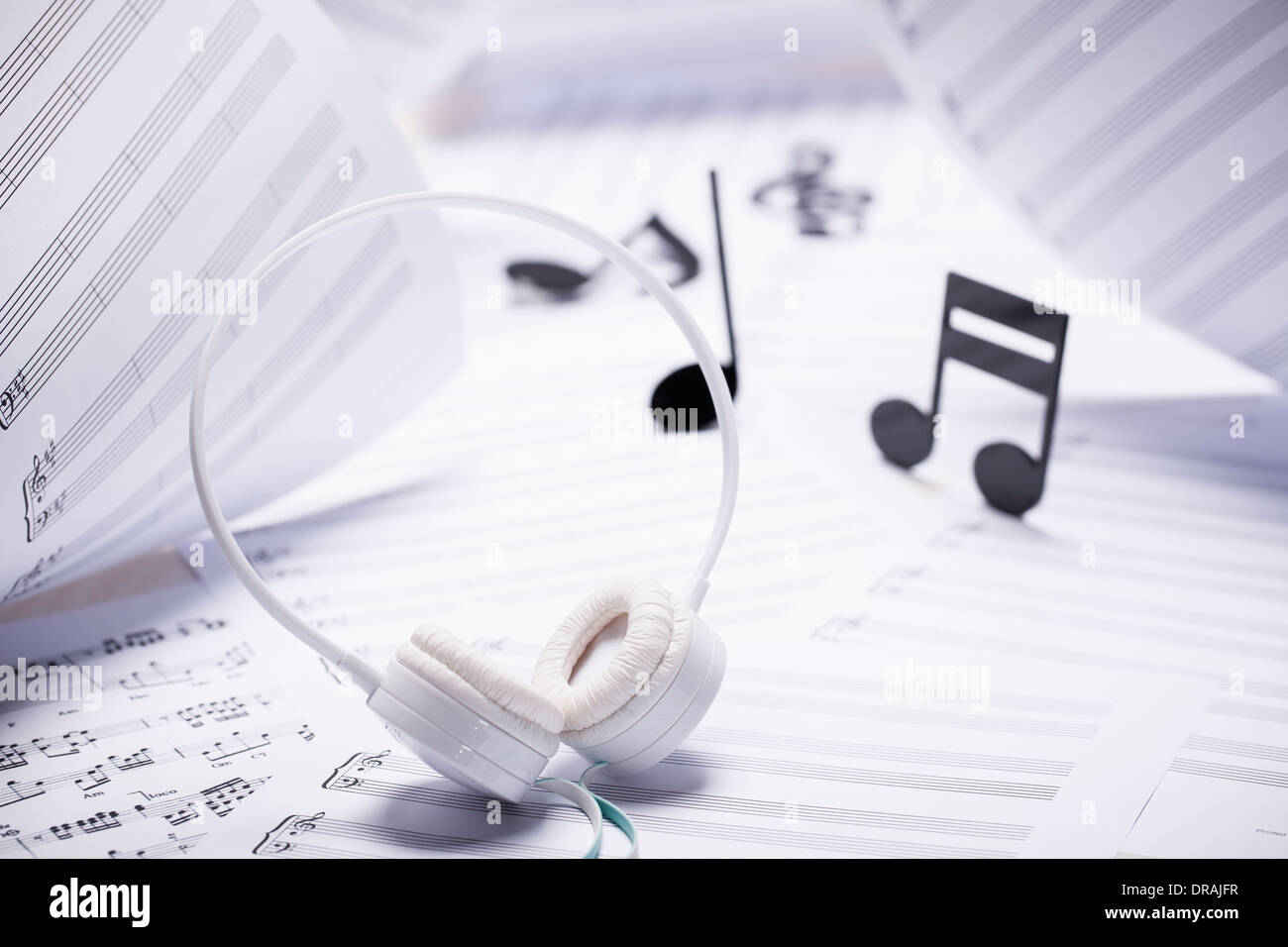 Headphones music notes on hi-res stock photography and images - Alamy