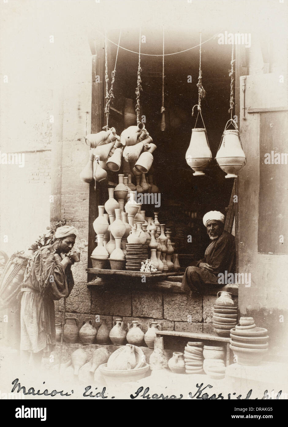 Cairo, Egypt - Pot Seller Stock Photo - Alamy