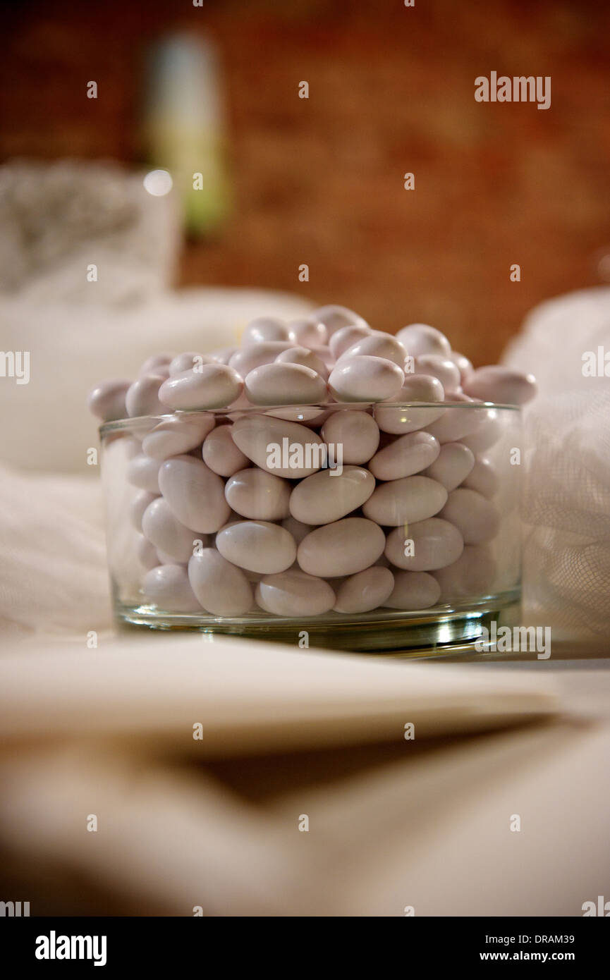 Comfits hi-res stock photography and images - Alamy