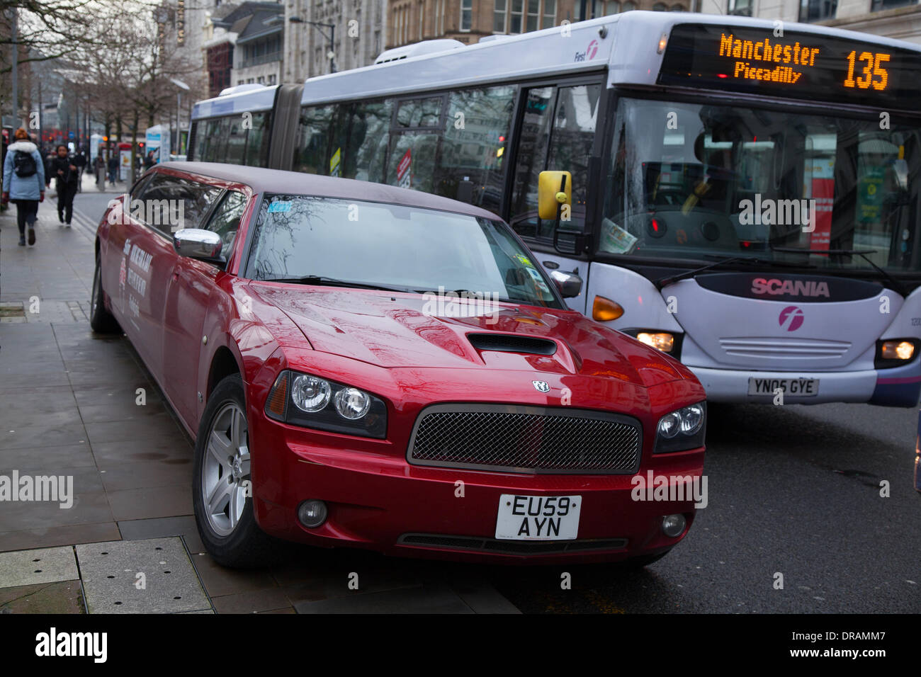 American stretched limousine hire hi-res stock photography and images ...