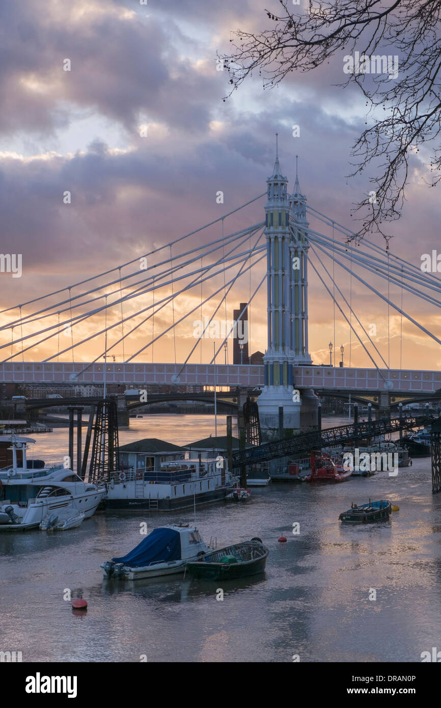 Chelsea sunset hi-res stock photography and images - Alamy