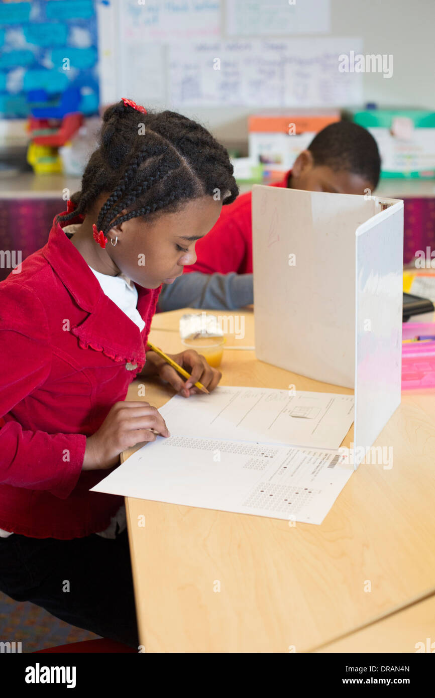 Third grade hi-res stock photography and images - Alamy