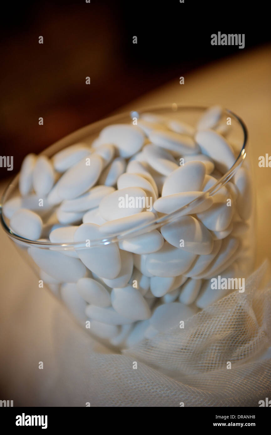 Comfits hi-res stock photography and images - Alamy