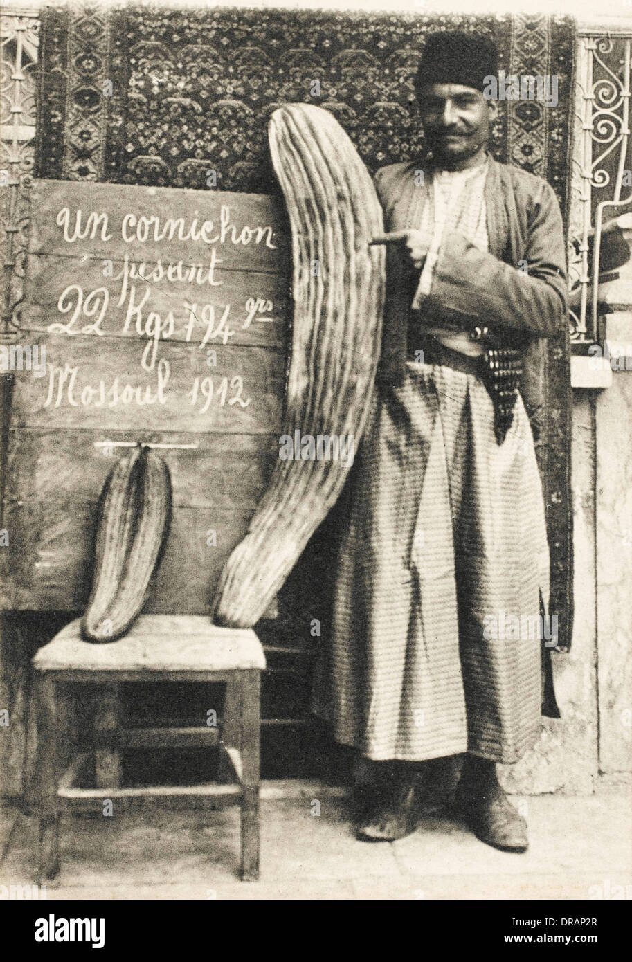 Giant man hi-res stock photography and images - Alamy