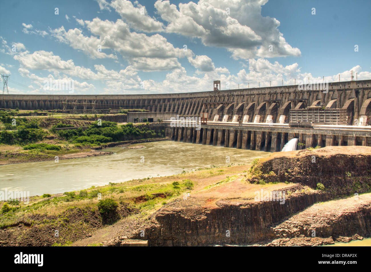 Itaipu dam hi-res stock photography and images - Alamy