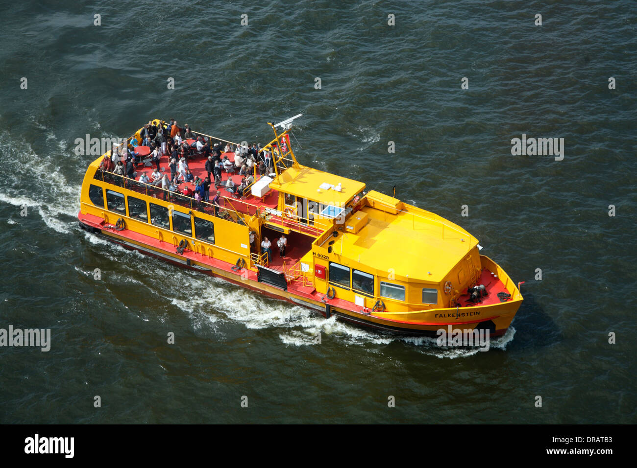 Harbor round trip ship hi-res stock photography and images - Alamy
