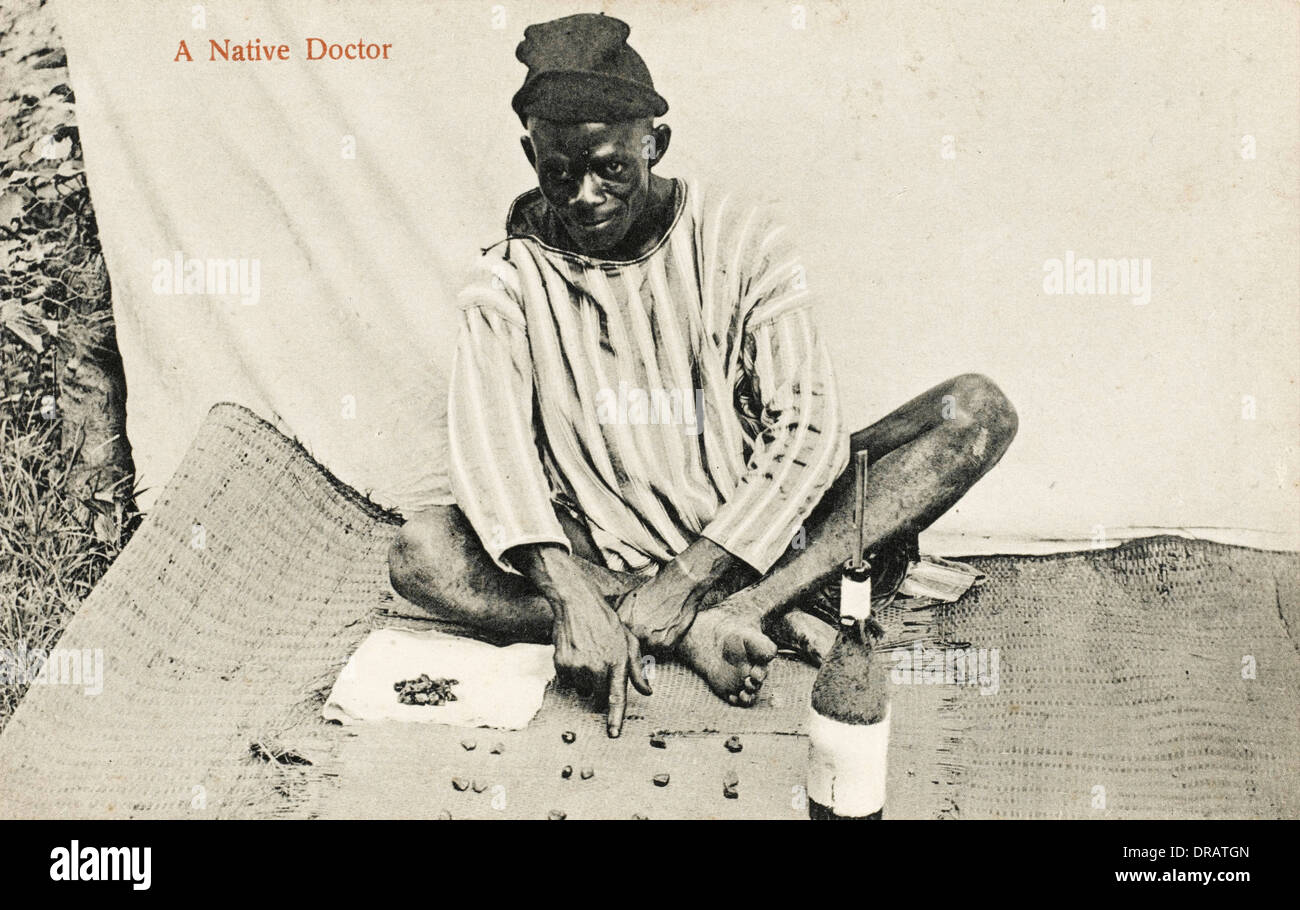 African divination hi-res stock photography and images - Alamy