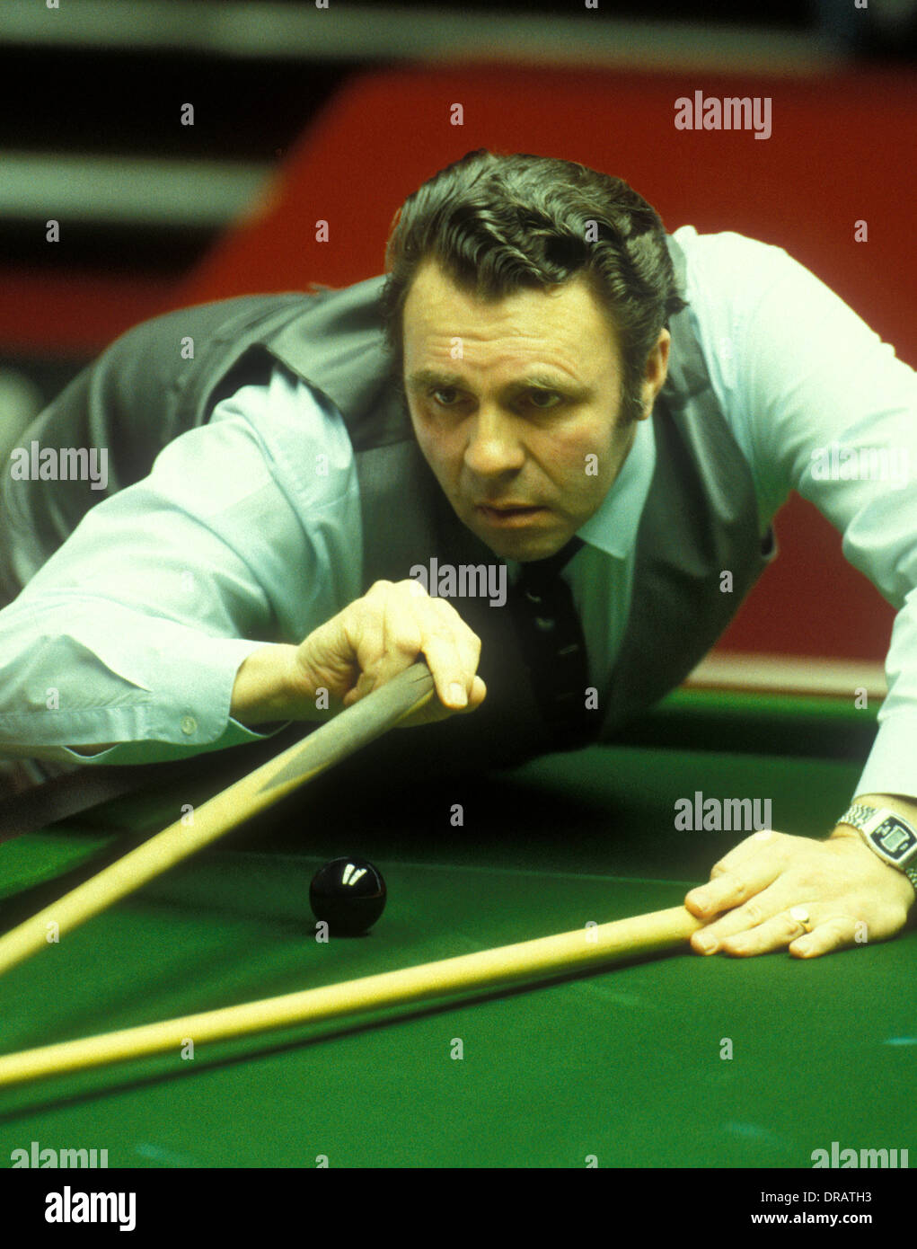 Snooker embassy world snooker championships crucible theatre hi-res ...