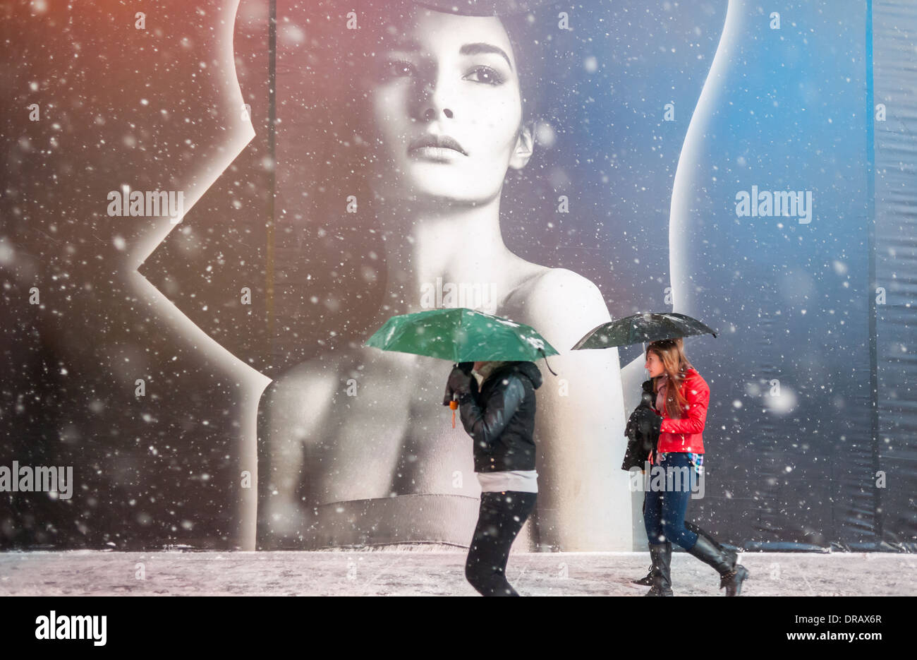Times square snow storm hi-res stock photography and images - Alamy