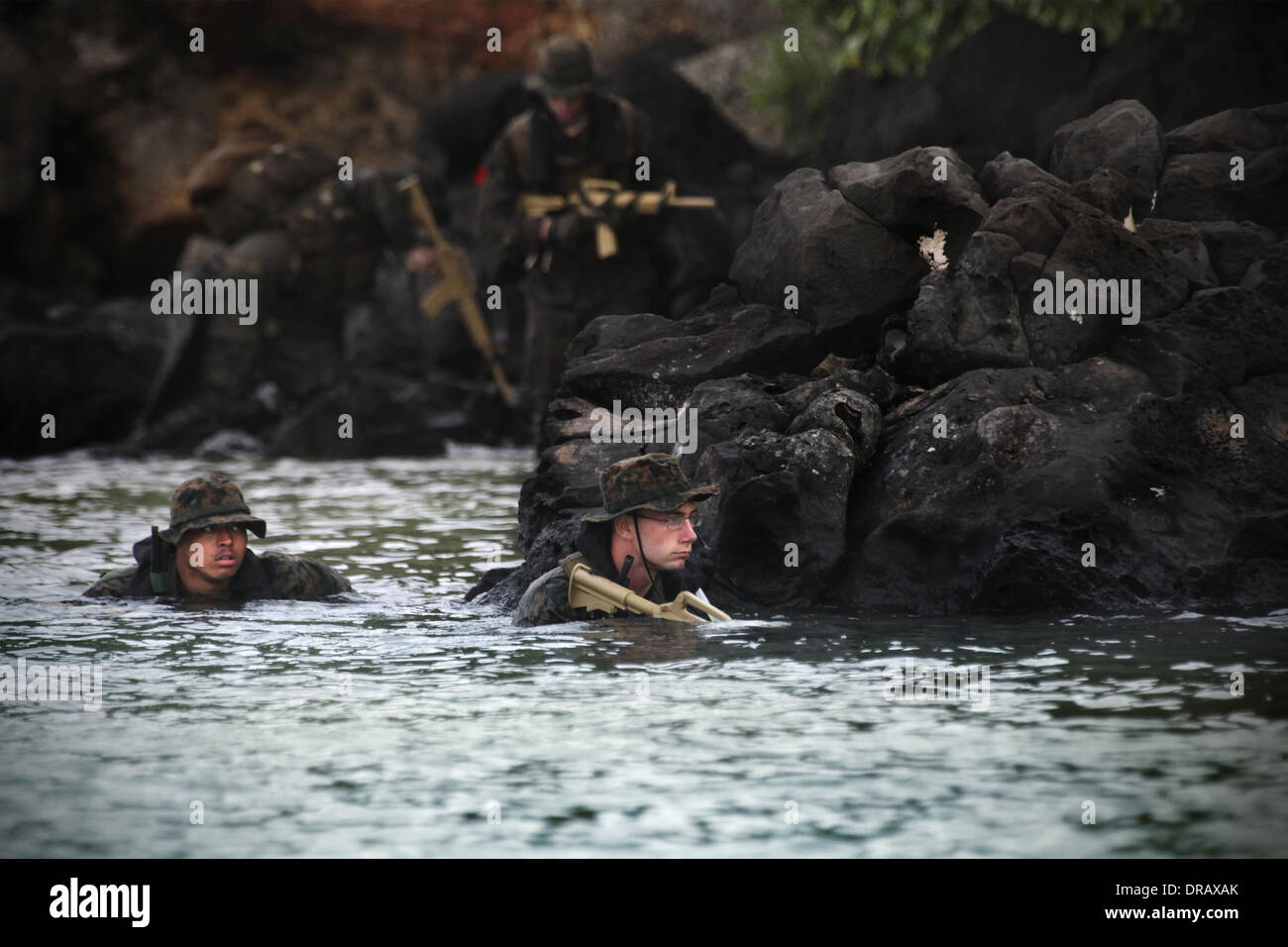 US Marines with 3rd Reconnaissance Battalion, 3rd Marine Division ...