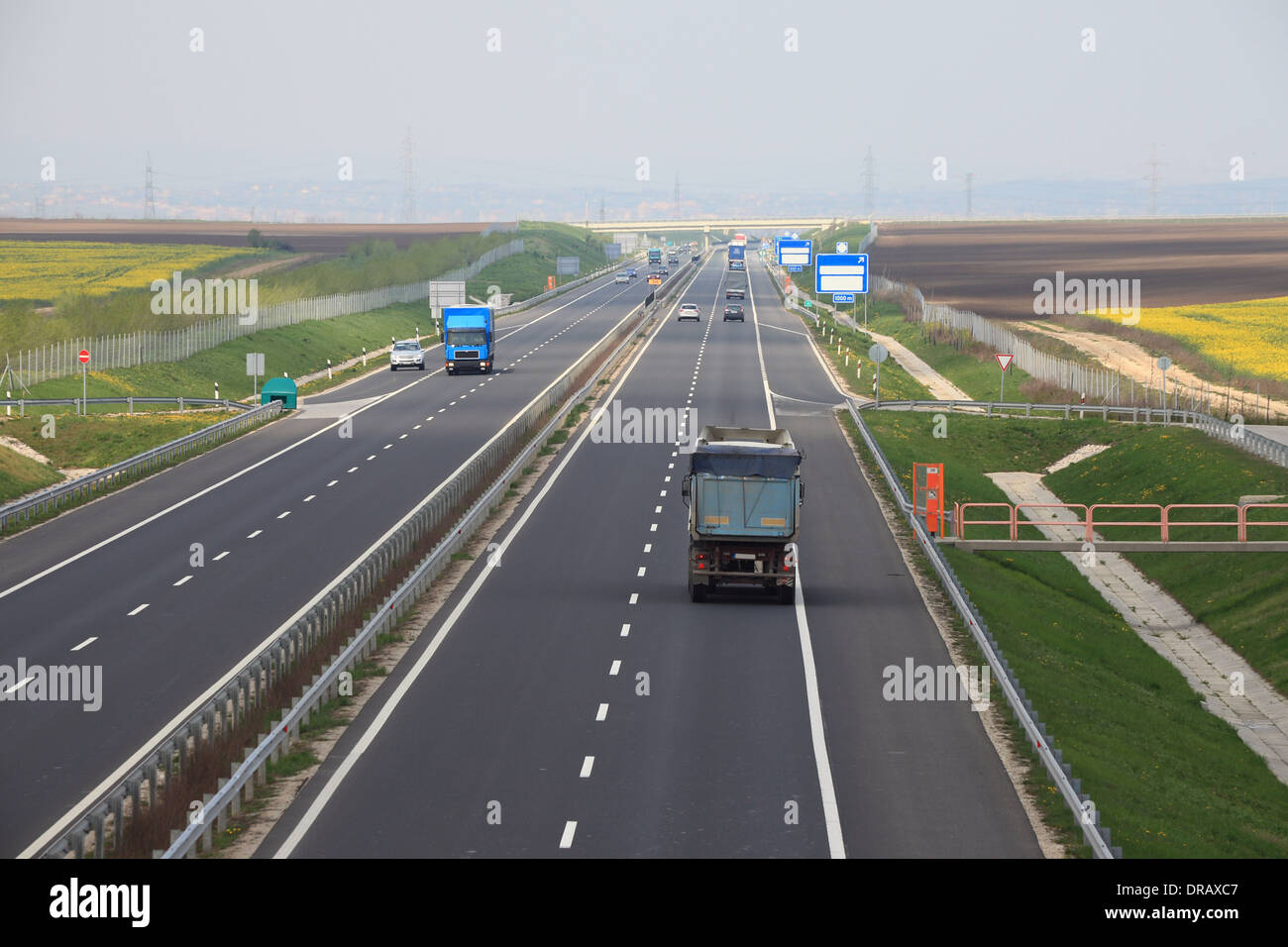 Main road highway hi-res stock photography and images - Alamy