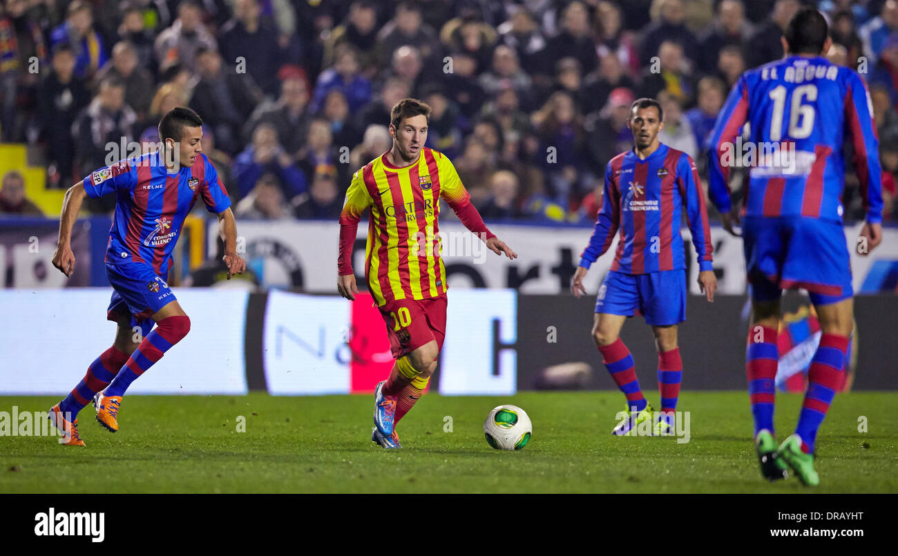 Lionel messi action images hi-res stock photography and images - Alamy
